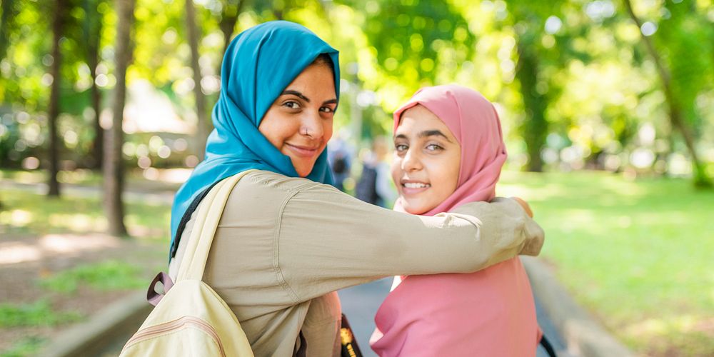 Two muslim women hijabs, smiling | Free Photo - rawpixel
