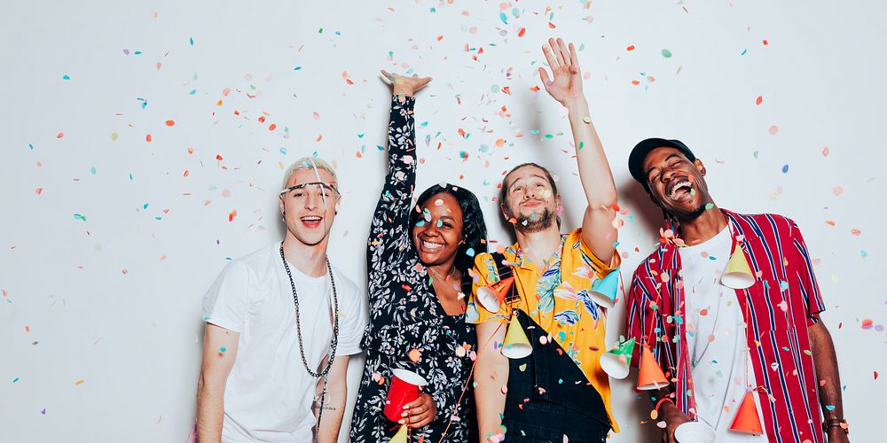 Smile Confetti Images | Free Photos, PNG Stickers, Wallpapers ...