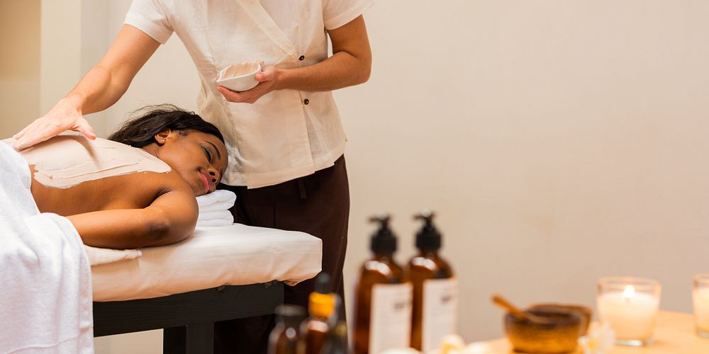 woman receives relaxing spa treatment. | Free Photo - rawpixel