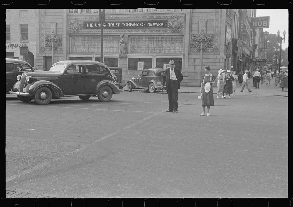 Street crossing, Newark, Ohio. Sourced | Free Photo - rawpixel