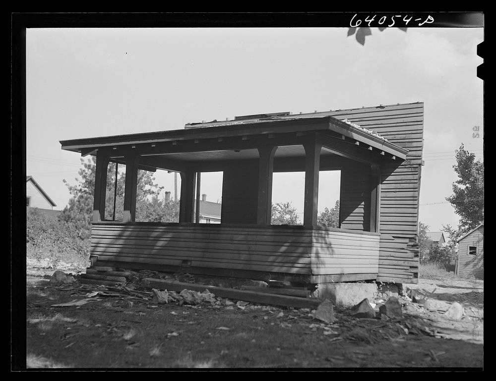 Houses being torn North Hibbing, | Free Photo - rawpixel