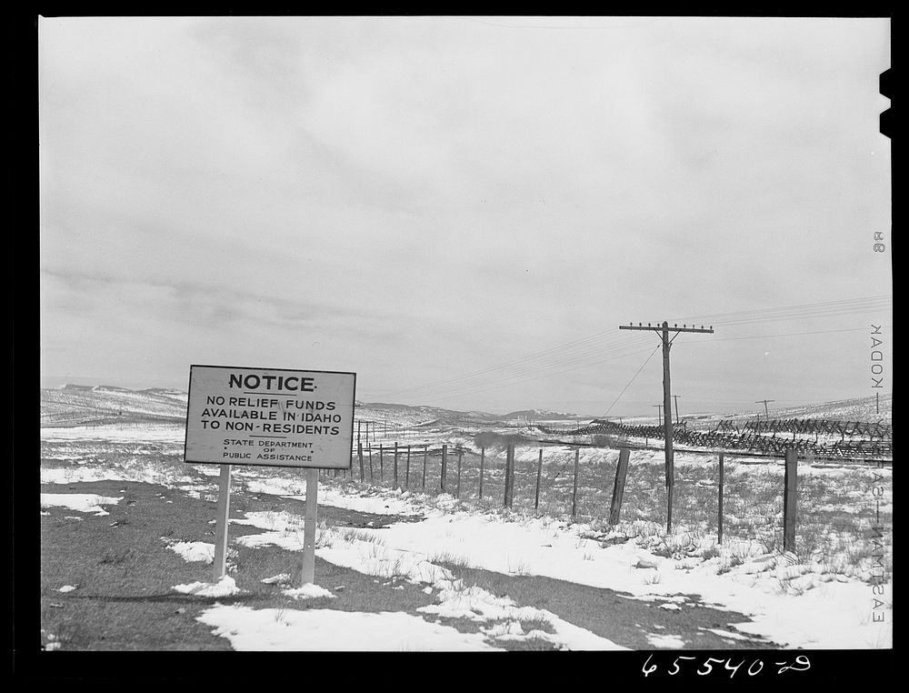 Sign Idaho state line. Sourced | Free Photo - rawpixel