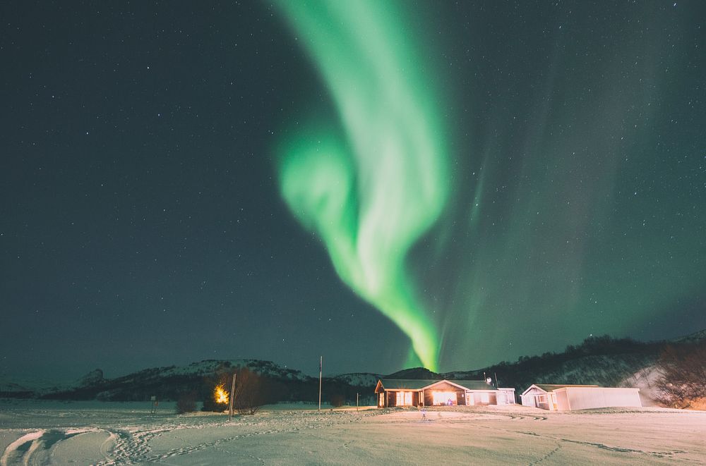 Northern Lights night sky homes | Free Photo - rawpixel