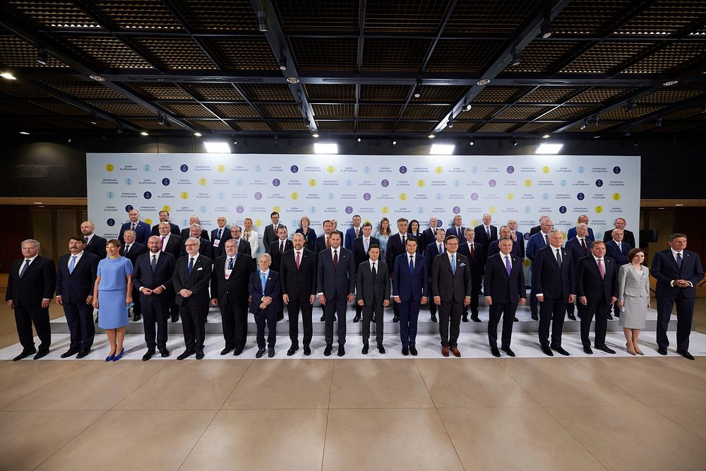 President Ukraine opened inaugural summit | Free Photo - rawpixel