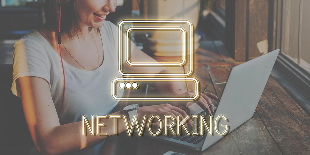 Working Outside Lady Networking Concept | Free Photo - rawpixel