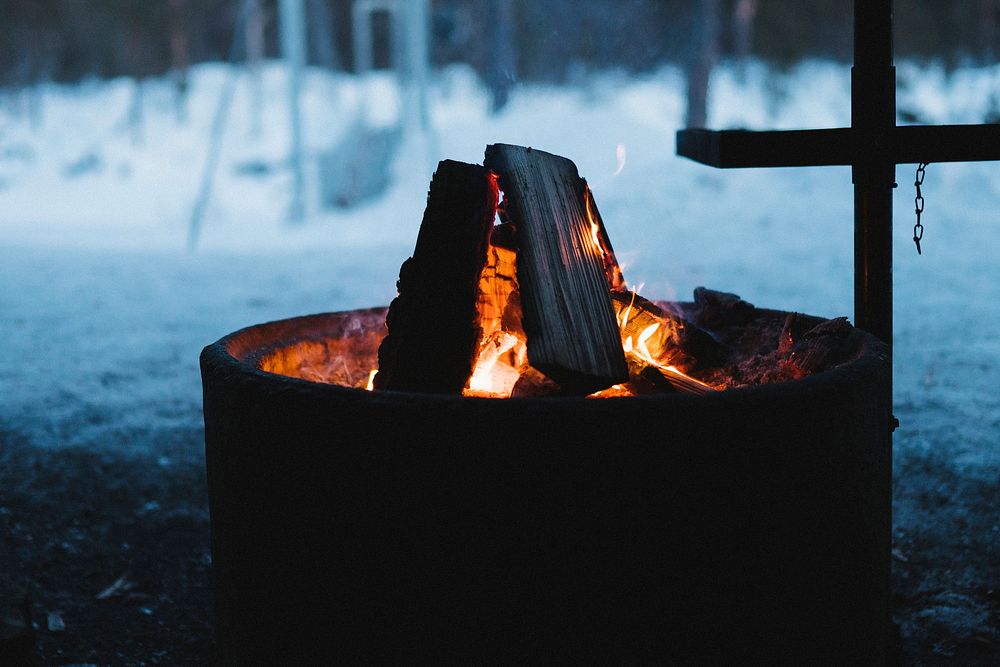 Flaming bonfire winter evening | Premium Photo - rawpixel