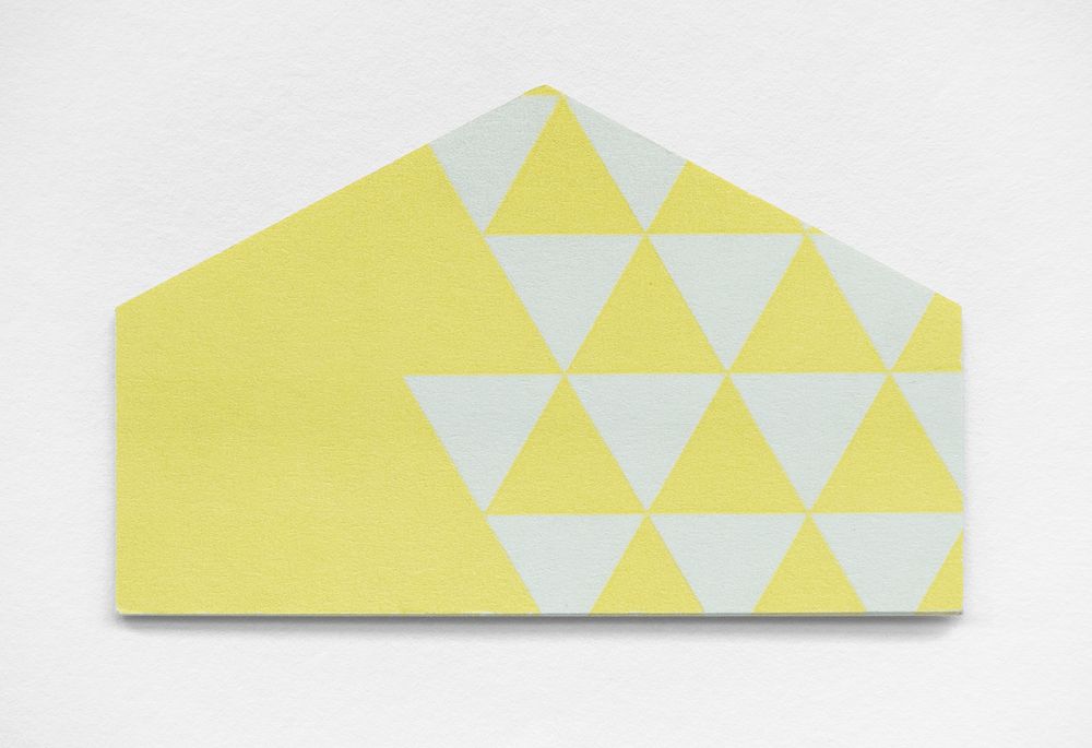 Yellow triangle design paper mockup | Premium PSD - rawpixel