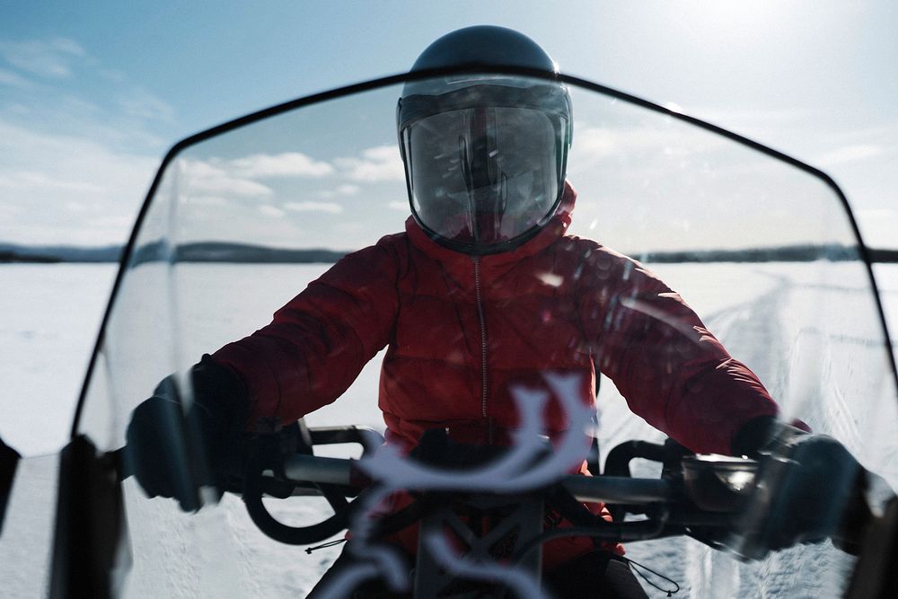 Woman motor sled race | Premium Photo - rawpixel