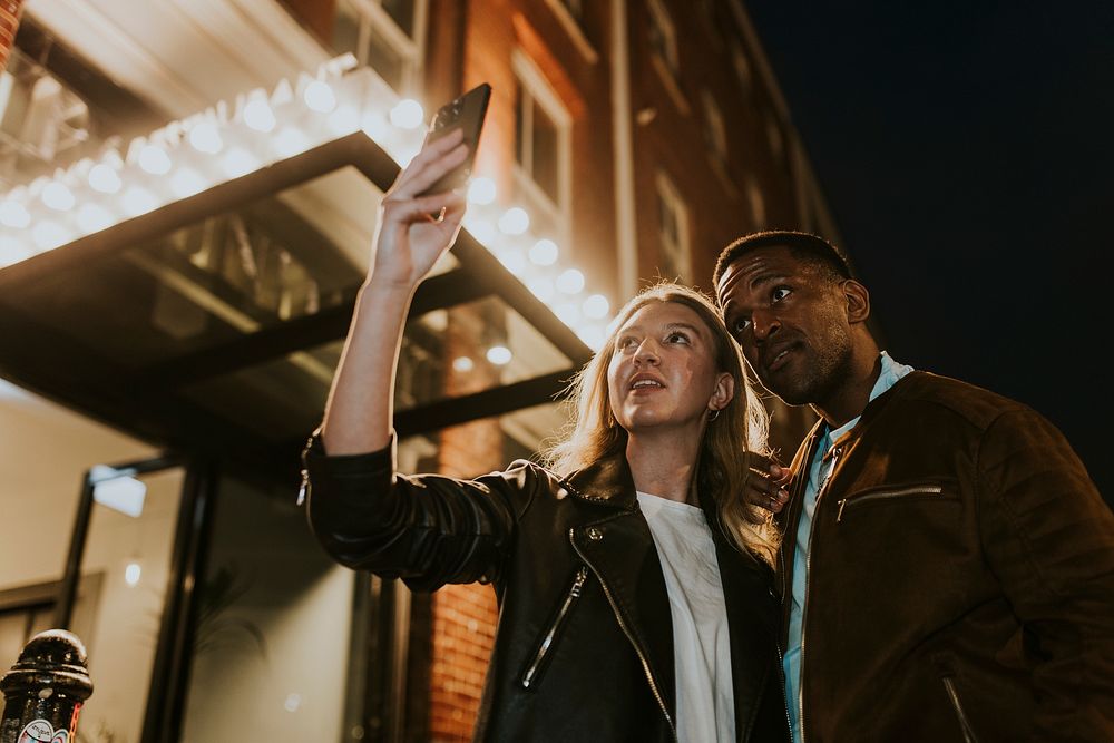 Couple taking selfies, date night | Premium Photo - rawpixel