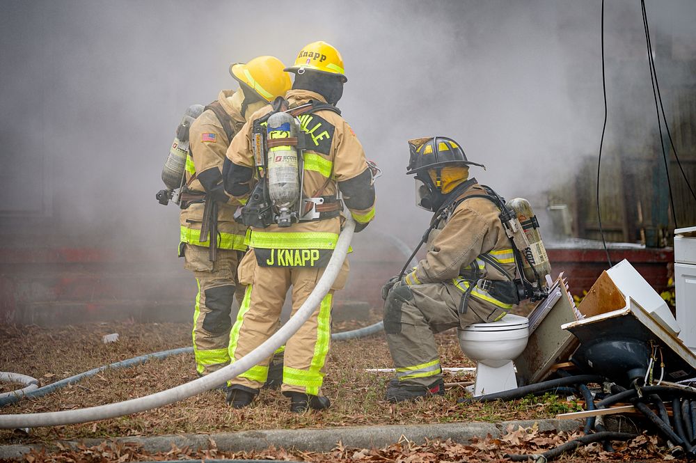 Live burn training | Free Photo - rawpixel