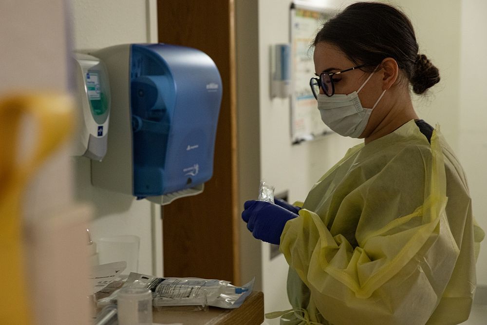 U.S. Navy Medical Response Team | Free Photo - rawpixel