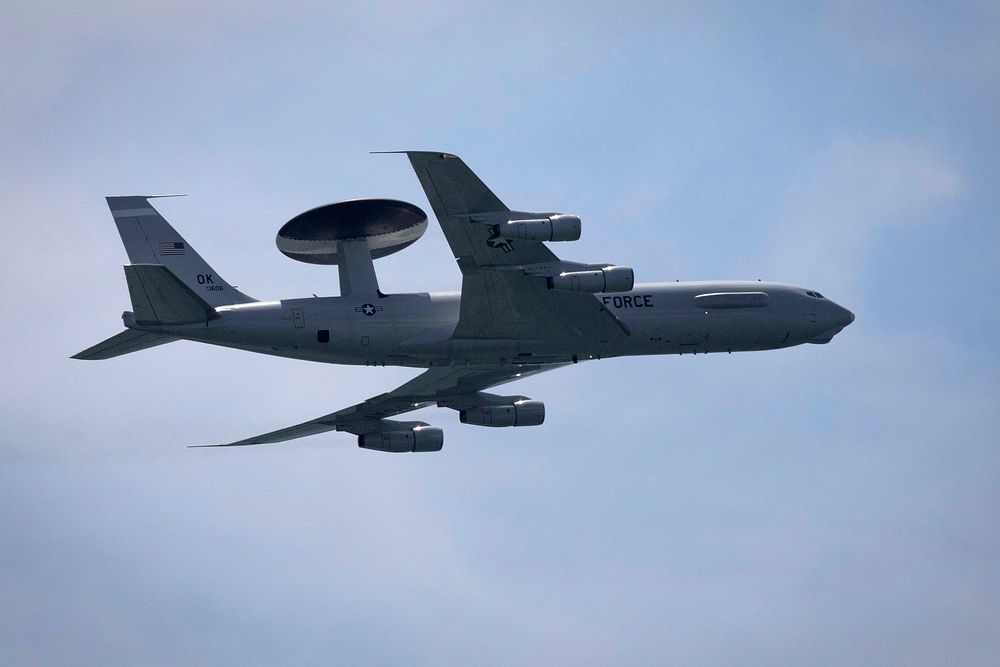 U.S. Air Force E-3 Sentry | Free Photo - rawpixel