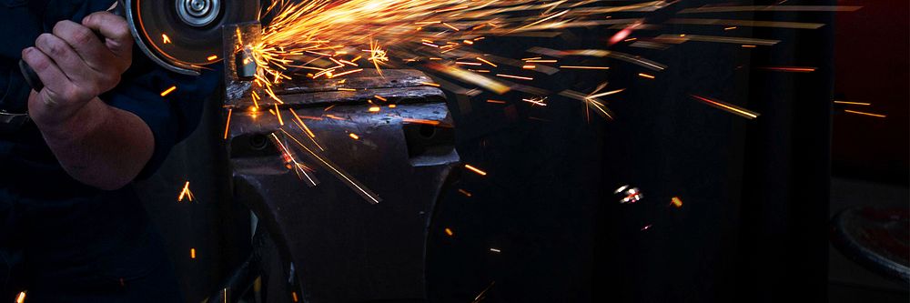 Metal cutting blog banner | Premium Photo - rawpixel