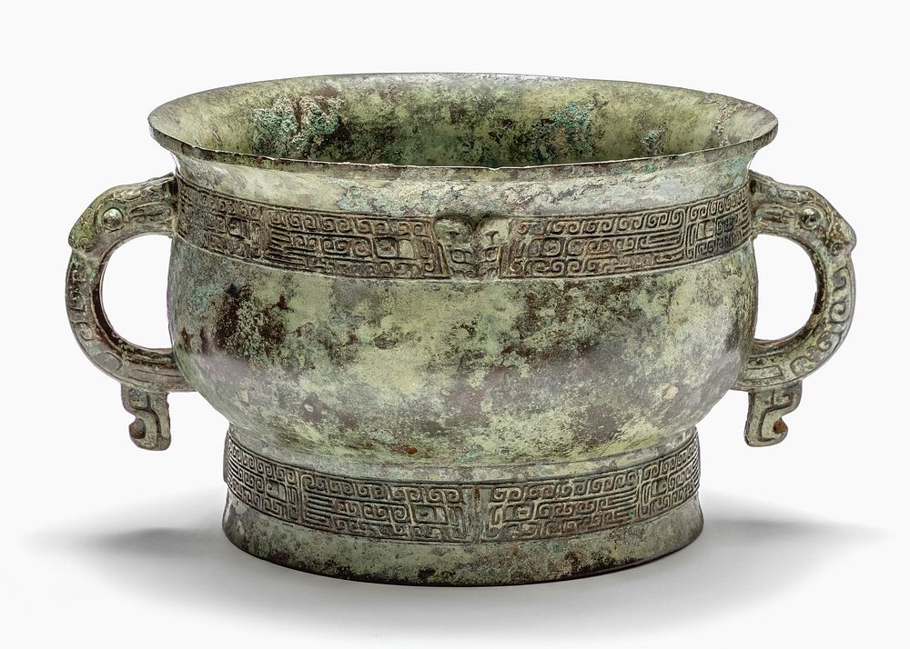 Ritual Grain Server (Gui) Dragon | Free Photo - rawpixel