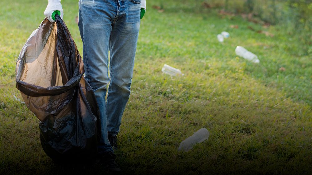 Volunteer garbage cleanup desktop wallpaper, | Premium Photo - rawpixel