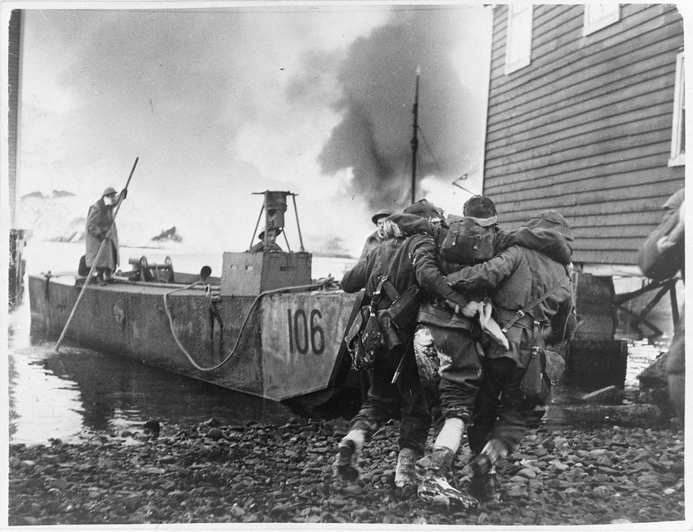 [Untitled photo shows: Wounded British | Free Photo - rawpixel