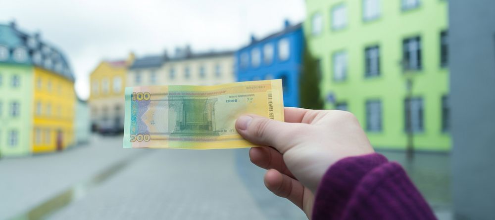 Banknote building holding money. | Premium Photo - rawpixel