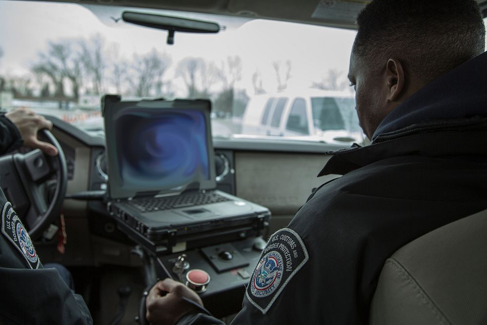 Z-Backscatter Mobile Radiation Scanner | Free Photo - rawpixel