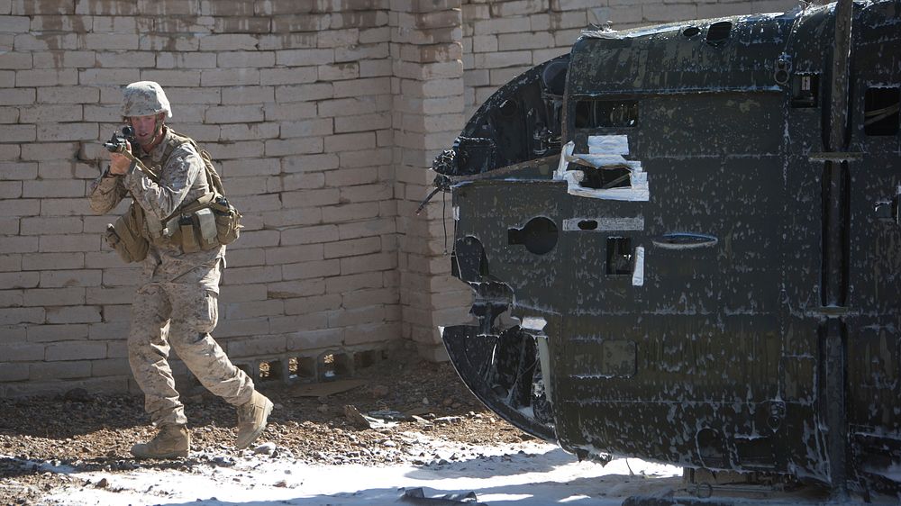 U.S. Marine Corps 1st Lt | Free Photo - rawpixel