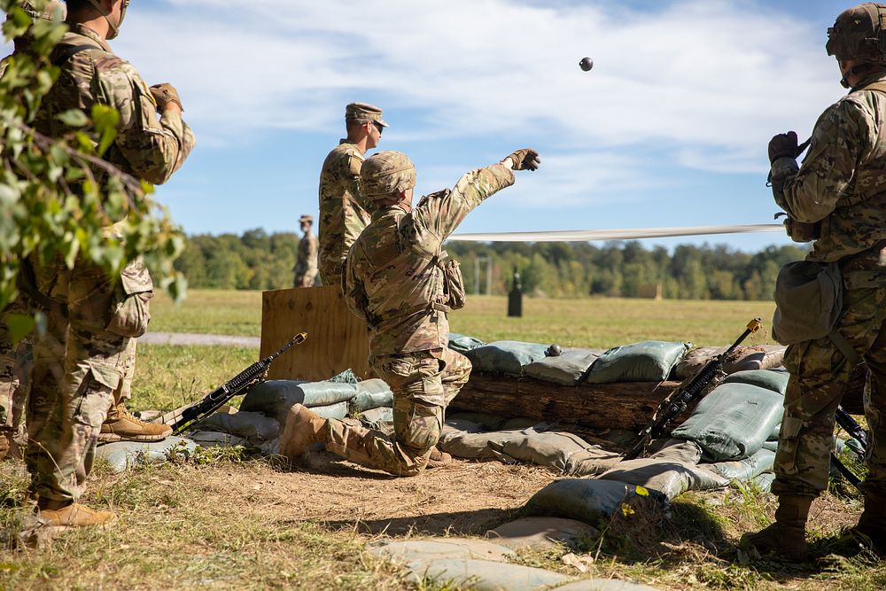 2BCT ESB Train Up | Free Photo - rawpixel