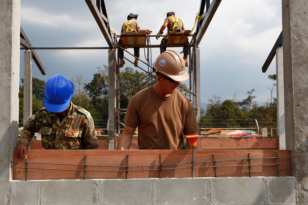 Royal Thai Army Mobile Development | Free Photo - rawpixel