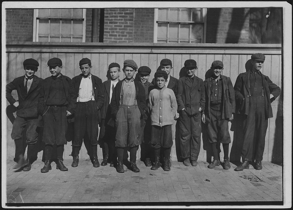 The very smallest boy is | Free Photo - rawpixel