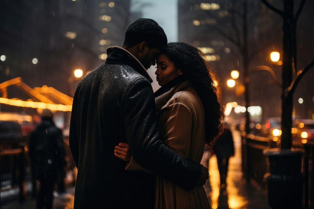 Black couple embracing romance street | Premium Photo - rawpixel