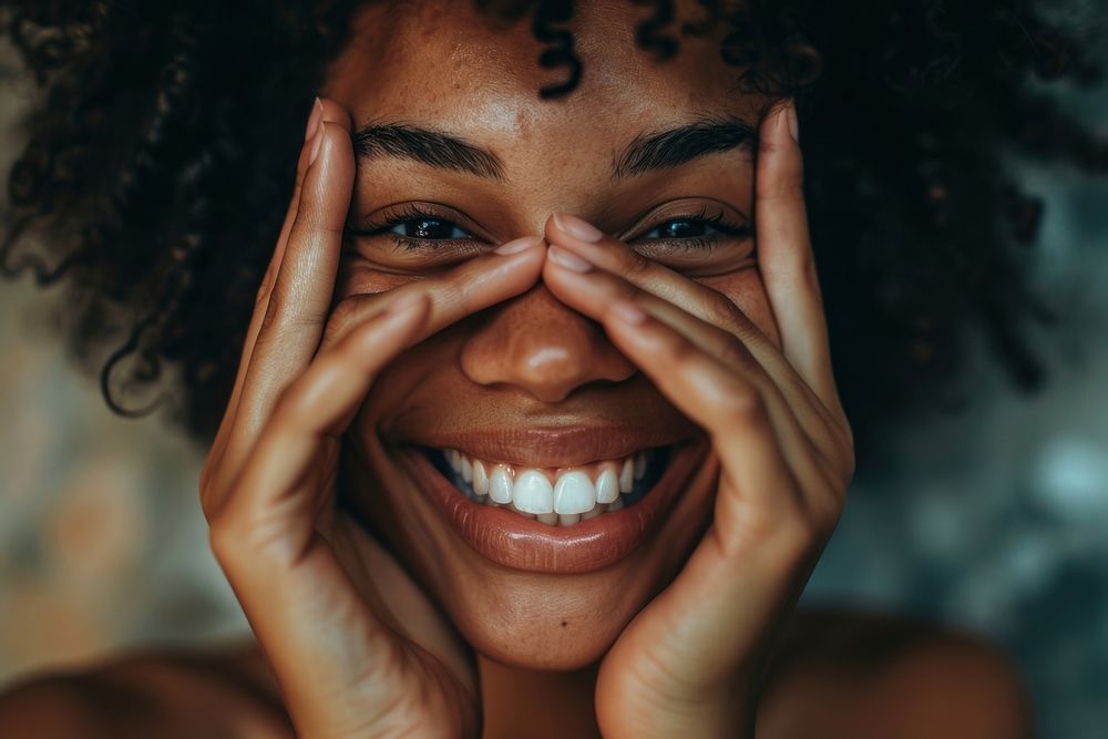 Woman smiling laughing adult smile | Free Photo - rawpixel