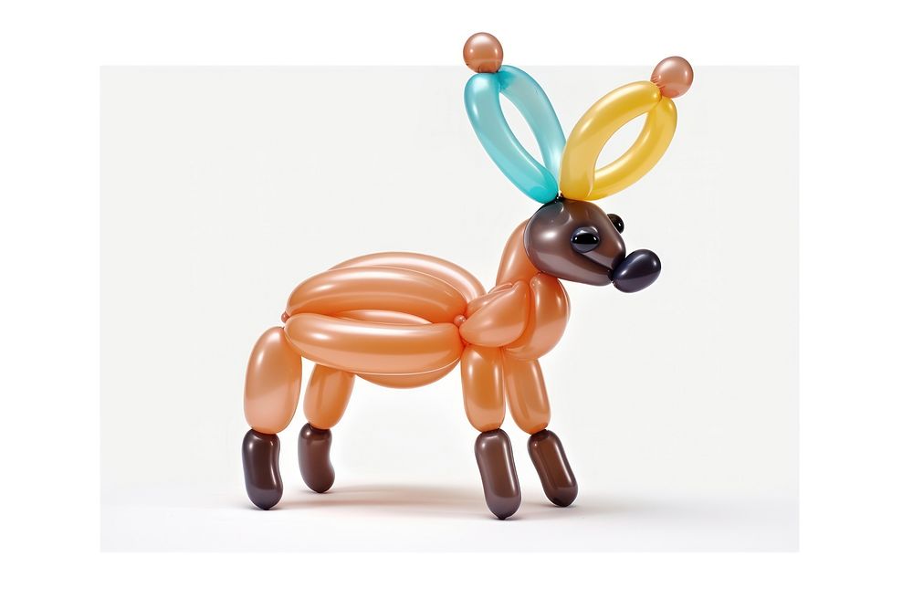 balloon twisting shape deer figurine | Premium Photo - rawpixel