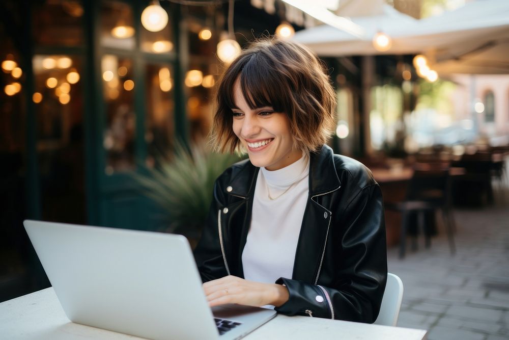 Woman laptop computer outdoors | Free Photo - rawpixel