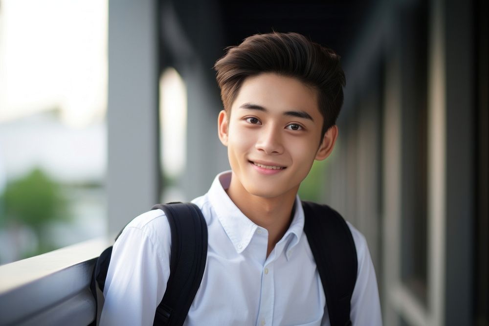 Southeast Asian student smile happy | Free Photo - rawpixel