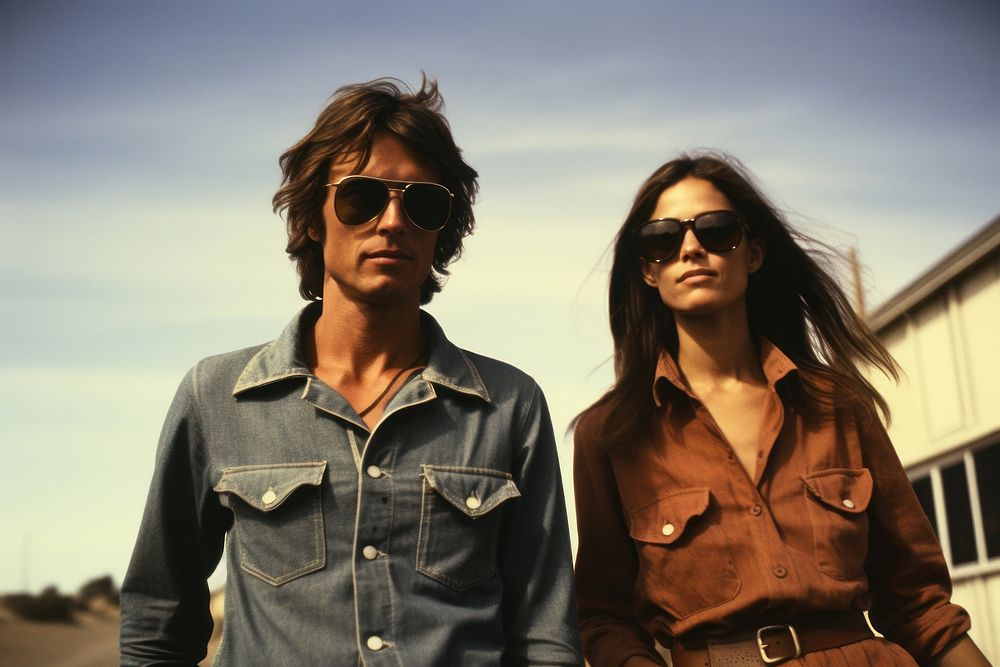 cool woman couple photography sunglasses | Free Photo - rawpixel