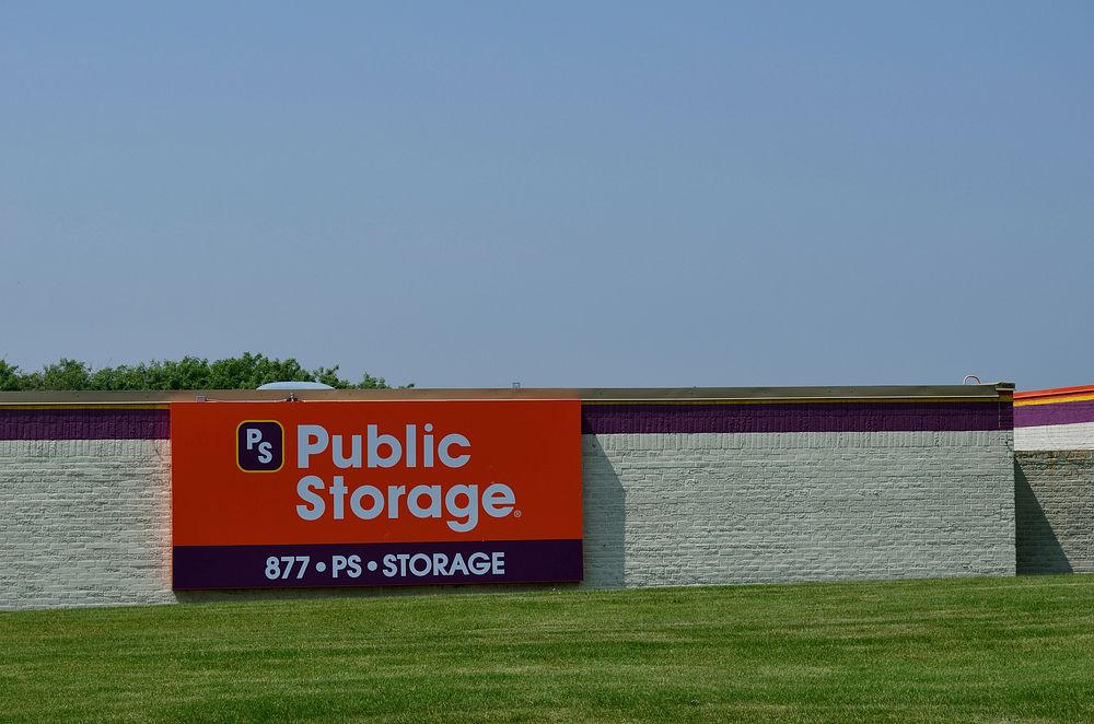 Public storage sign wall, location | Free Photo - rawpixel