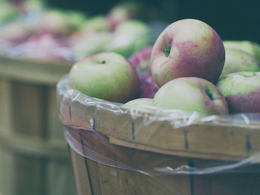 Free apple image, public domain | Free Photo - rawpixel