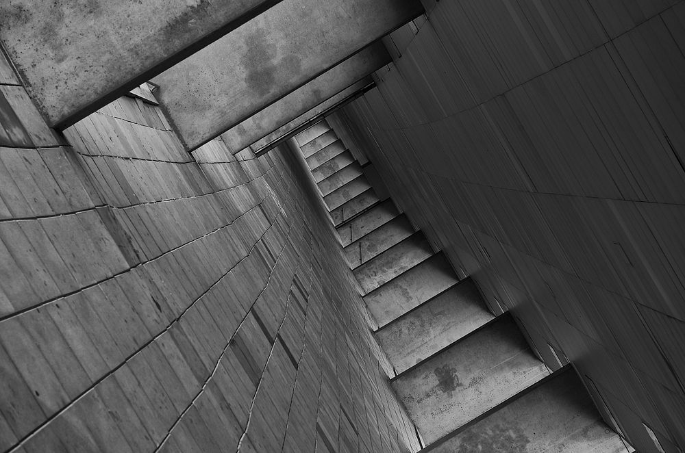 Monotone concrete building. Free public | Free Photo - rawpixel