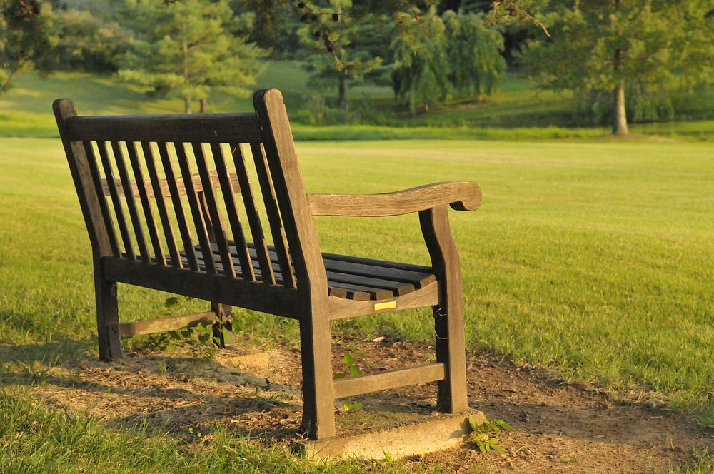 Park bench. Free public domain | Free Photo - rawpixel