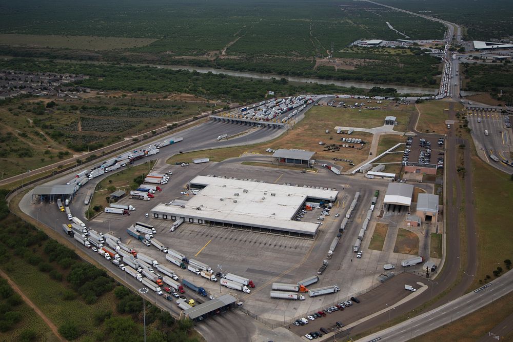 World Trade Crossing International Bridge | Free Photo - rawpixel