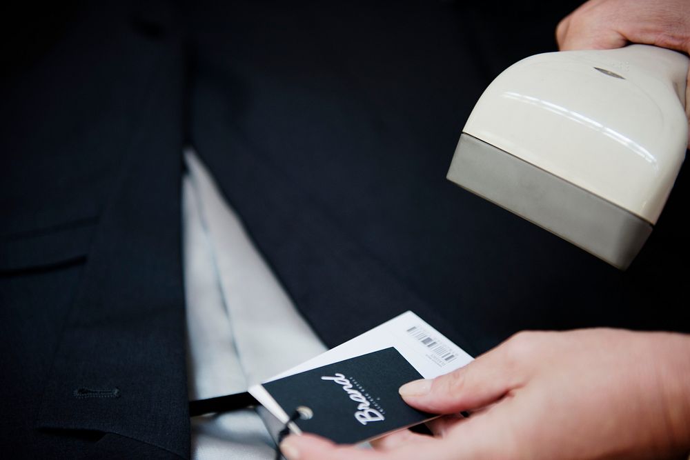 Barcode scanner is scanning price | Premium Photo - rawpixel