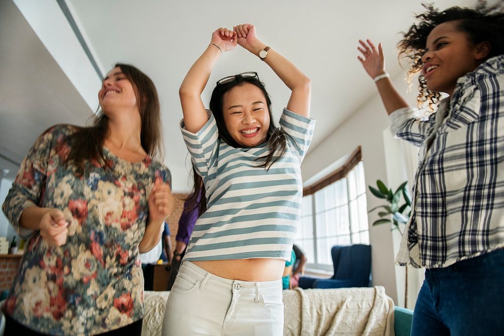 Diverse women dancing together | Premium Photo - rawpixel