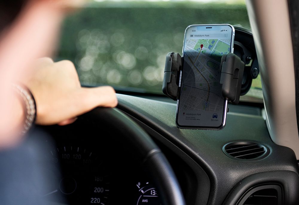 Using map car direction | Premium Photo - rawpixel