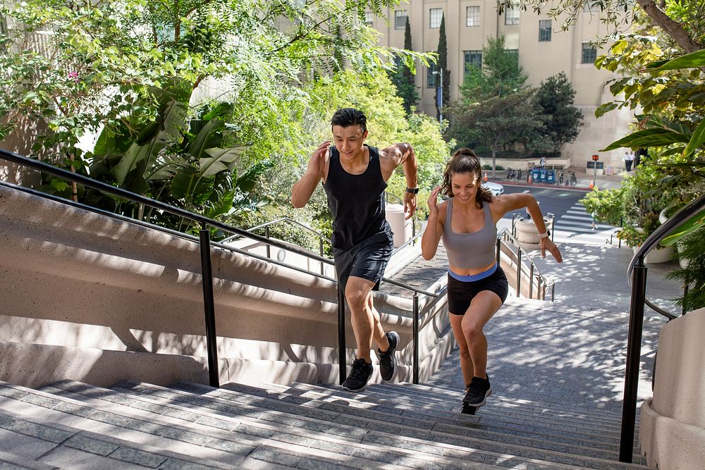 Man and woman running steep | Premium Photo - rawpixel