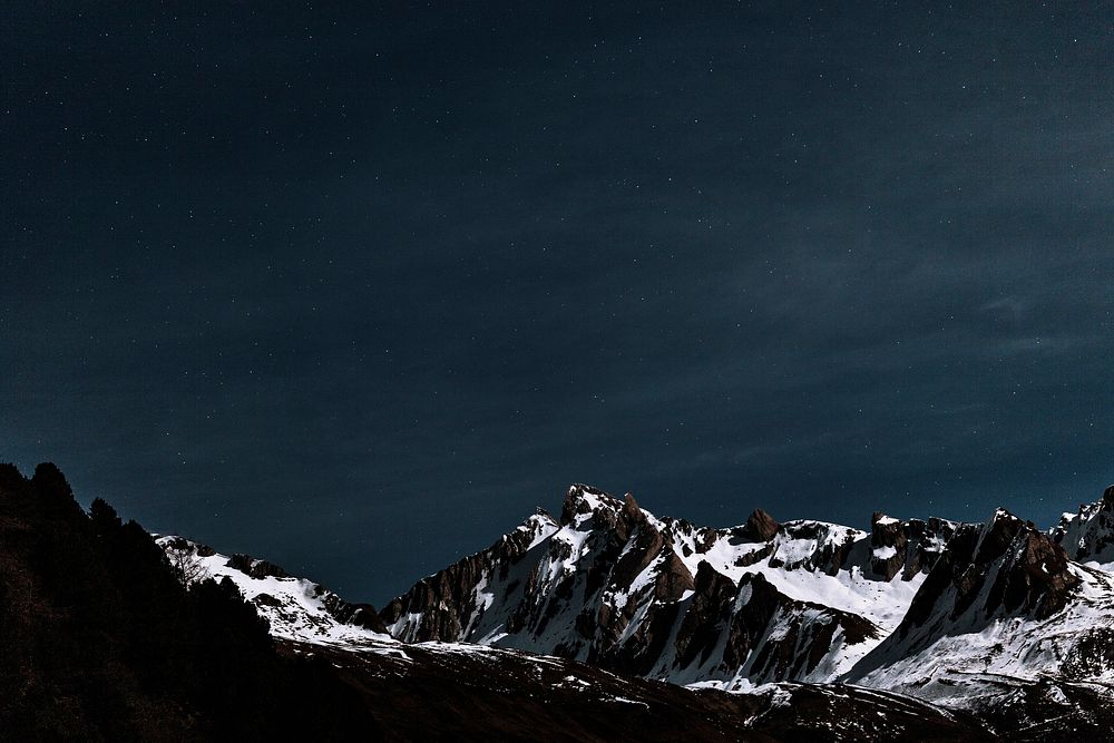 Starry night over a white | Free Photo - rawpixel