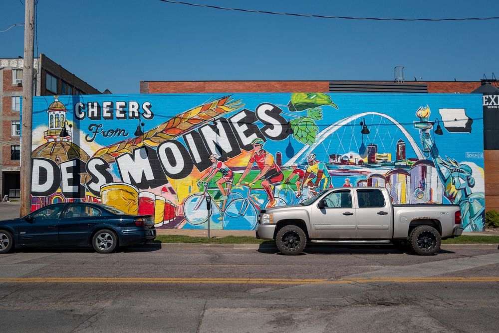 Des Moines mural | Free Photo - rawpixel