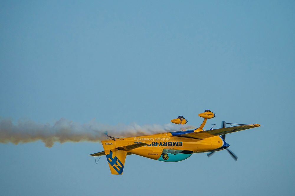 Extra 330 XL performs acrobatics | Free Photo - rawpixel