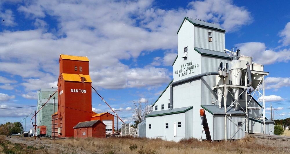 Nanton Alberta | Free Photo - rawpixel
