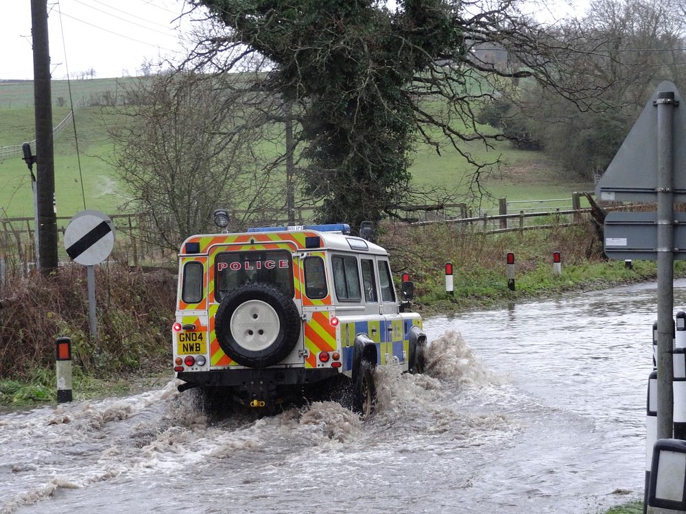 Kent Police Land Rover Flood. | Free Photo - rawpixel