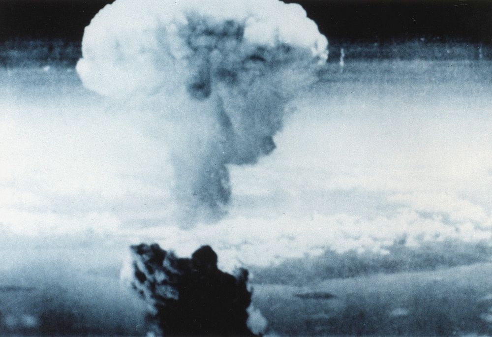 White smoke & explosion Nagasaki | Free Photo - rawpixel