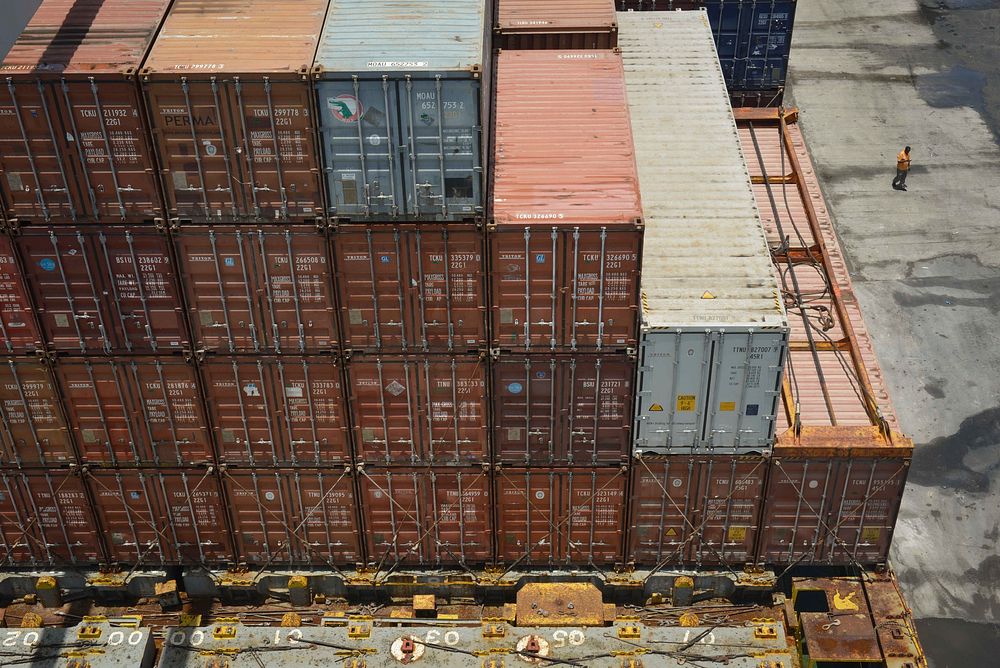 Containers sit ship waiting be | Free Photo - rawpixel