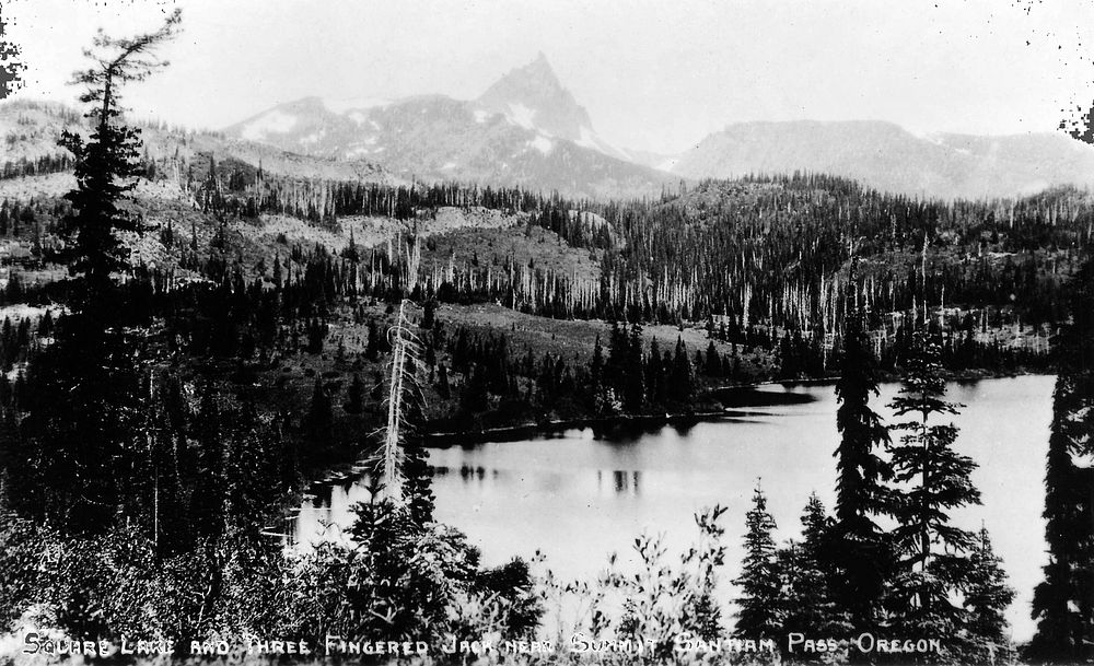 Square Lake and Three Fingered | Free Photo - rawpixel