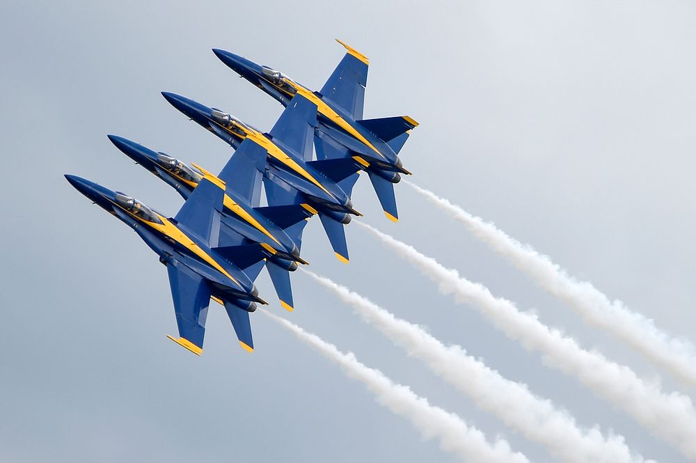 U.S. Navy Blue Angels perform | Free Photo - rawpixel